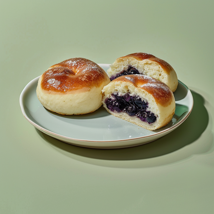 BLUEBERRY CREAM CHEESE BUNS – Swee10